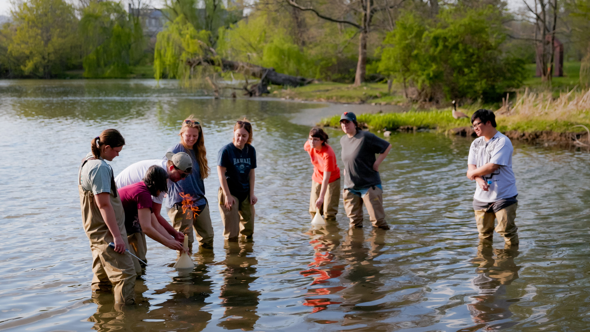 Students explore microbial physiology in the Duck Pond | Virginia Tech ...