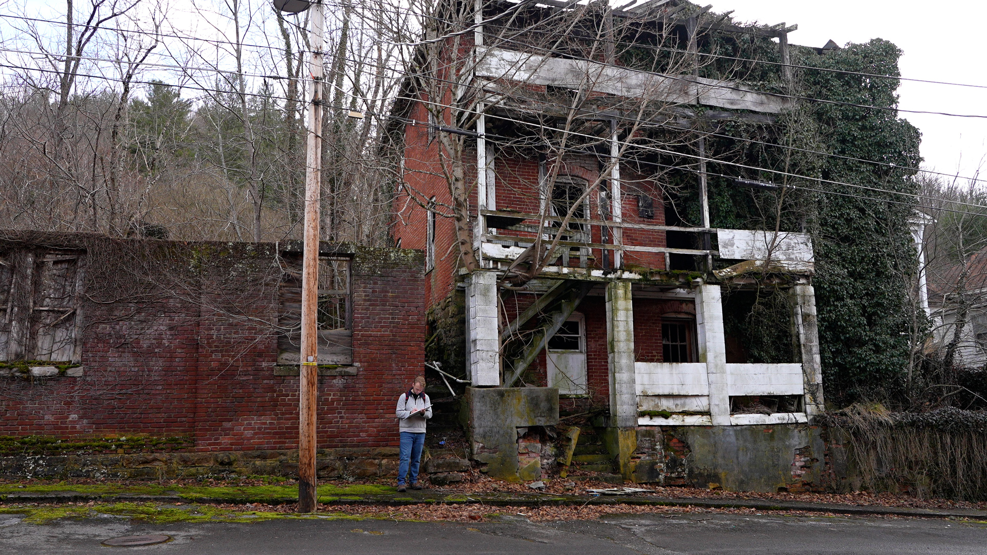 Architecture students focus on impact-oriented designs for "Appalachian ...