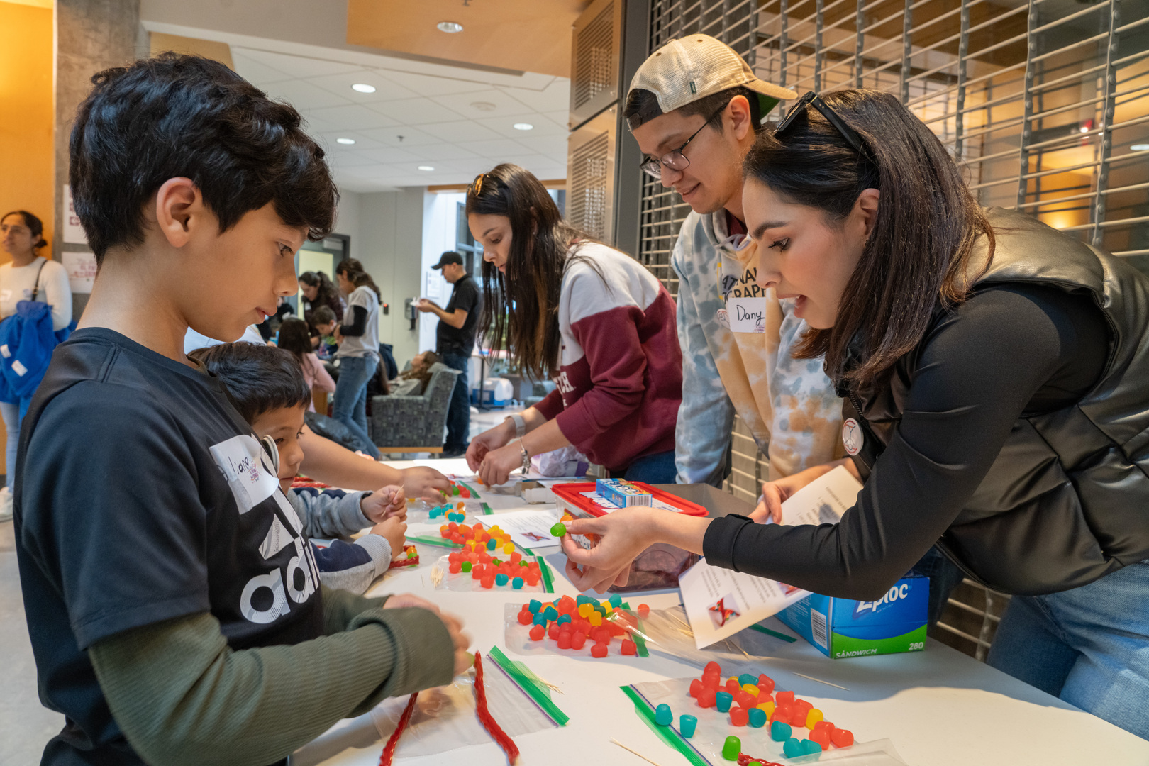 Kids' Tech University offered en Español | Virginia Tech News ...