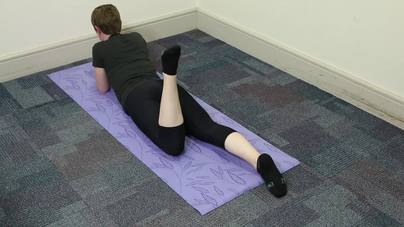 standing knee flexion test